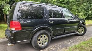 Melns Lincoln Navigator 2003 Rīga, ar dzinēja tilpumu 5.30 L un nobraukumu 0 tūkst. km par 11000 €, foto 4 vietnē AUTOMOTO.COM.LV