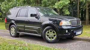 Melns Lincoln Navigator 2003 Rīga, ar dzinēja tilpumu 5.30 L un nobraukumu 0 tūkst. km par 11000 €, foto 7 vietnē AUTOMOTO.COM.LV