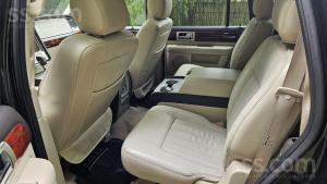 Melns Lincoln Navigator 2003 Rīga, ar dzinēja tilpumu 5.30 L un nobraukumu 0 tūkst. km par 11000 €, foto 10 vietnē AUTOMOTO.COM.LV