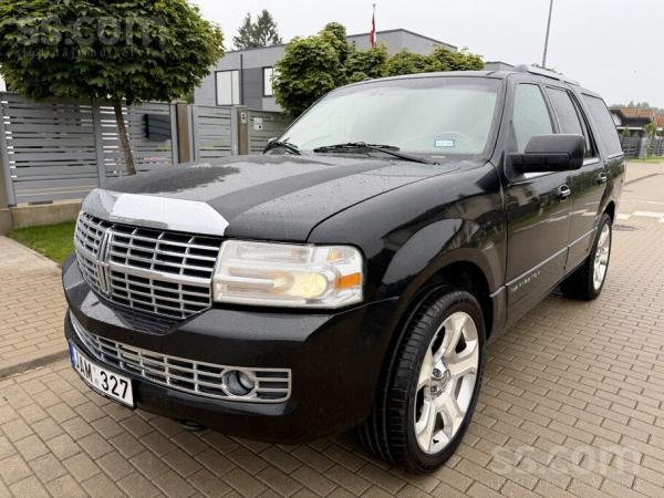 Melns Lincoln Navigator 2013 Rīga, ar dzinēja tilpumu 5.30 L un nobraukumu 175 tūkst. km par 12900 €, foto 1 vietnē AUTOMOTO.COM.LV