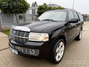 Black Lincoln Navigator 2013 in Riga, with an engine capacity of 5.30 L and mileage of 175 thousand km for 12900 €, photo  on AUTOMOTO.COM.LV