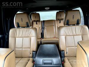 Melns Lincoln Navigator 2013 Rīga, ar dzinēja tilpumu 5.30 L un nobraukumu 175 tūkst. km par 12900 €, foto 15 vietnē AUTOMOTO.COM.LV