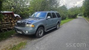 Zils Lincoln Navigator 1998 Rīga, ar dzinēja tilpumu 5.40 L un nobraukumu 267 tūkst. km par 1800 €, foto  vietnē AUTOMOTO.COM.LV