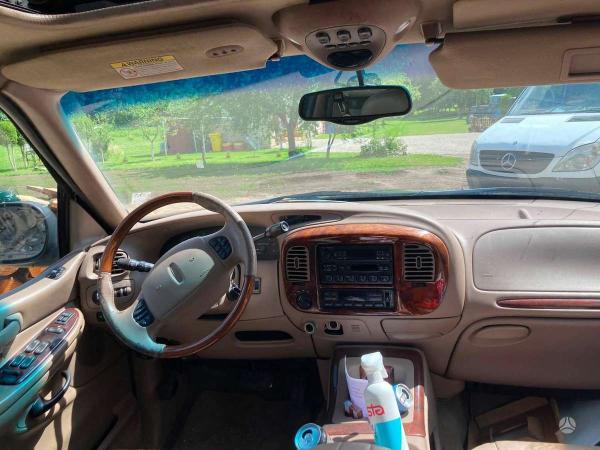 Линкольн Навигатор 1998 в Утена на AUTOMOTO.COM.LV Синий Линкольн Навигатор 1998 в Утена, объемом двигателя 5.41 л и пробегом 170 тыс. км за 1400 €, фото 5 на AUTOMOTO.COM.LV