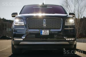 Zils Lincoln Navigator 2019 Rīga, ar dzinēja tilpumu 3.50 L un nobraukumu 155 tūkst. km par 42500 €, foto 3 vietnē AUTOMOTO.COM.LV