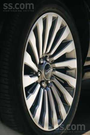 Zils Lincoln Navigator 2019 Rīga, ar dzinēja tilpumu 3.50 L un nobraukumu 155 tūkst. km par 42500 €, foto 5 vietnē AUTOMOTO.COM.LV