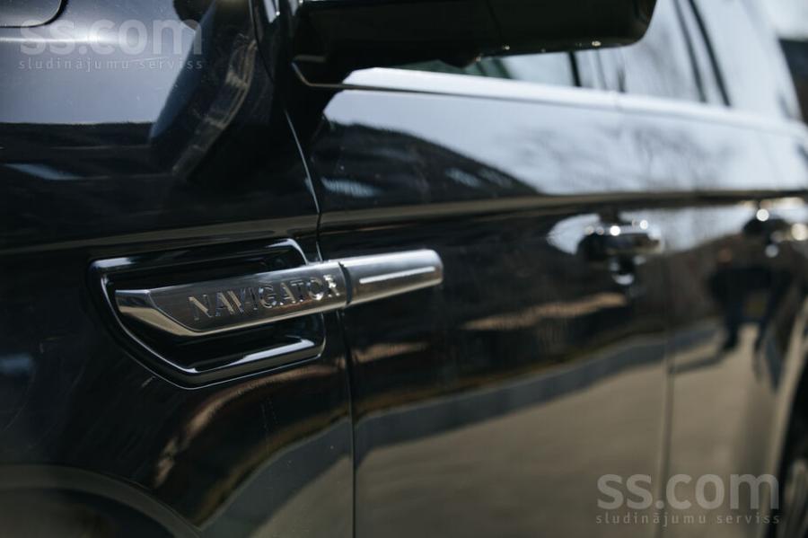 Zils Lincoln Navigator 2019 Rīga, ar dzinēja tilpumu 3.50 L un nobraukumu 155 tūkst. km par 42500 €, foto 14 vietnē AUTOMOTO.COM.LV