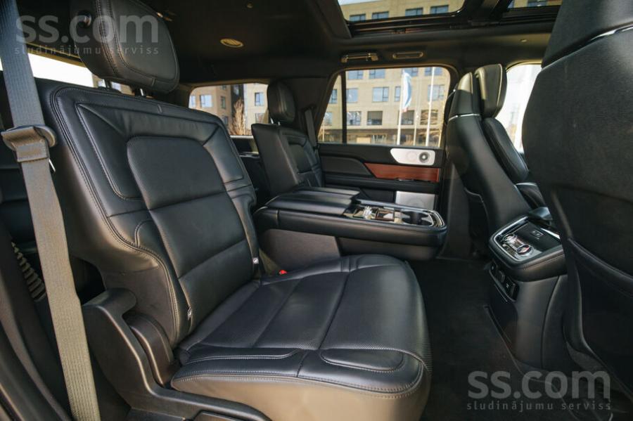 Zils Lincoln Navigator 2019 Rīga, ar dzinēja tilpumu 3.50 L un nobraukumu 155 tūkst. km par 42500 €, foto 18 vietnē AUTOMOTO.COM.LV