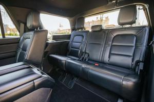Zils Lincoln Navigator 2019 Rīga, ar dzinēja tilpumu 3.50 L un nobraukumu 155 tūkst. km par 39500 €, foto 12 vietnē AUTOMOTO.COM.LV