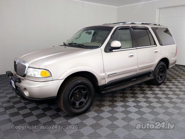 Lincoln Navigator 2000 Tallina, ar dzinēja tilpumu 5.40 L un nobraukumu 194 tūkst. km par 2499 €, foto 3 vietnē AUTOMOTO.COM.LV