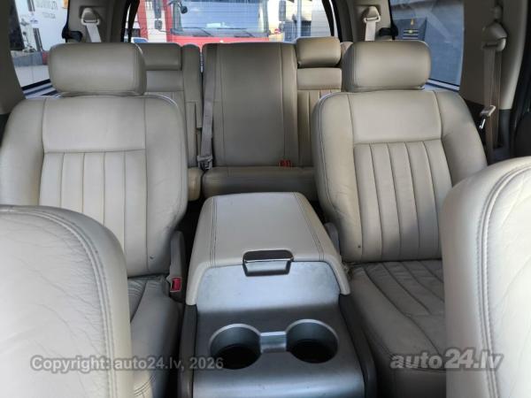 Lincoln Navigator 2004 Tallina, ar dzinēja tilpumu 5.40 L un nobraukumu 250 tūkst. km par 2999 €, foto 11 vietnē AUTOMOTO.COM.LV