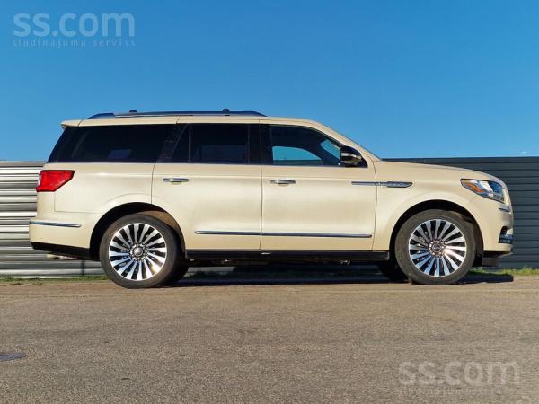 Lincoln Navigator 2018 Rīga, ar dzinēja tilpumu 3.50 L un nobraukumu 230 tūkst. km par 32500 €, foto 1 vietnē AUTOMOTO.COM.LV