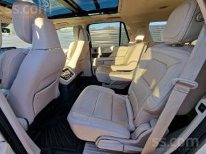 Lincoln Navigator 2018 Rīga, ar dzinēja tilpumu 3.50 L un nobraukumu 230 tūkst. km par 32500 €, foto 15 vietnē AUTOMOTO.COM.LV