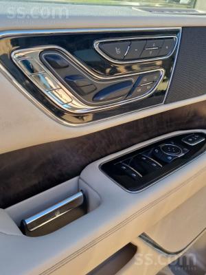 Lincoln Navigator 2018 Rīga, ar dzinēja tilpumu 3.50 L un nobraukumu 230 tūkst. km par 32500 €, foto 26 vietnē AUTOMOTO.COM.LV