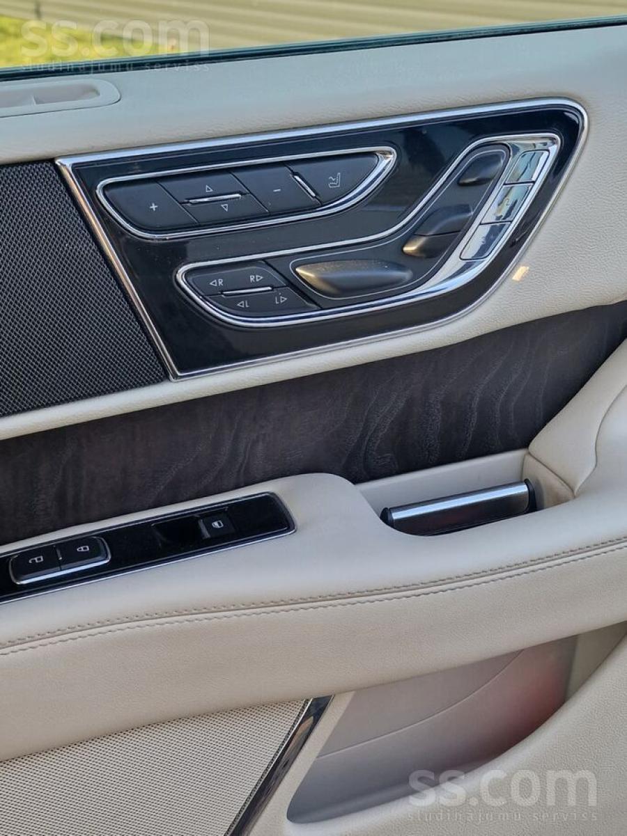 Lincoln Navigator 2018 Rīga, ar dzinēja tilpumu 3.50 L un nobraukumu 230 tūkst. km par 32500 €, foto 27 vietnē AUTOMOTO.COM.LV