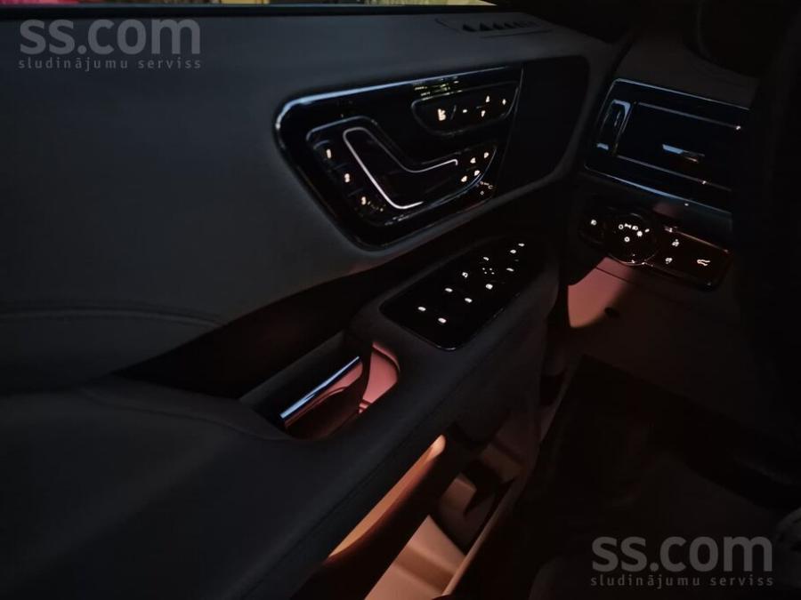 Lincoln Navigator 2018 Rīga, ar dzinēja tilpumu 3.50 L un nobraukumu 230 tūkst. km par 32500 €, foto 34 vietnē AUTOMOTO.COM.LV