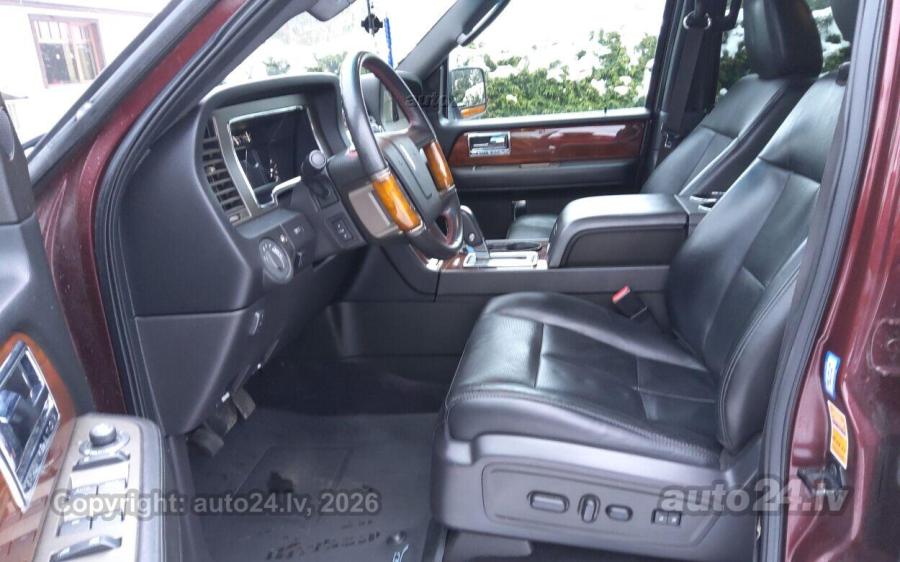 Sarkans Lincoln Navigator 2010 Tallina, ar dzinēja tilpumu 5.40 L un nobraukumu 237 tūkst. km par 13000 €, foto 7 vietnē AUTOMOTO.COM.LV