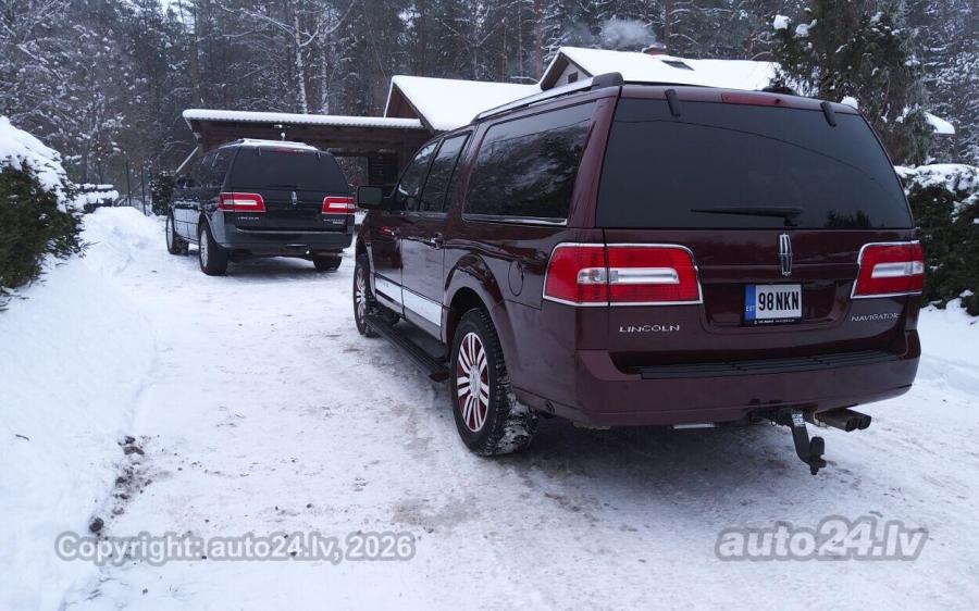 Sarkans Lincoln Navigator 2010 Tallina, ar dzinēja tilpumu 5.40 L un nobraukumu 237 tūkst. km par 13000 €, foto 16 vietnē AUTOMOTO.COM.LV