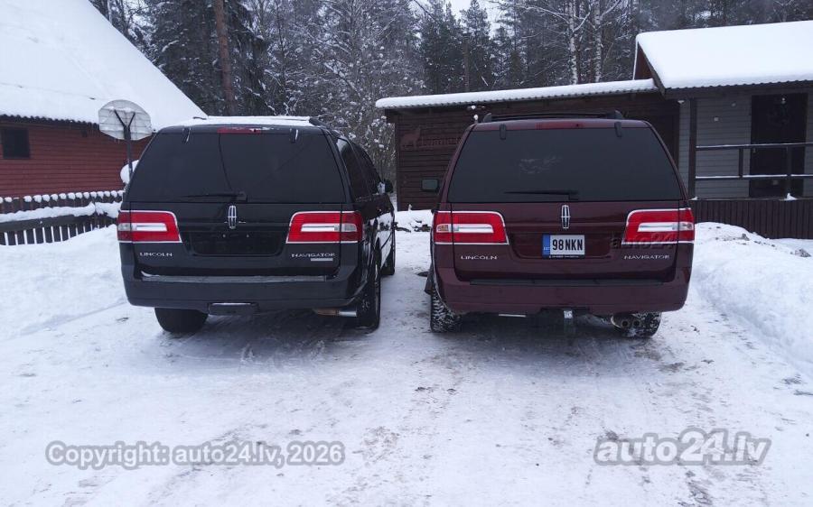 Sarkans Lincoln Navigator 2010 Tallina, ar dzinēja tilpumu 5.40 L un nobraukumu 237 tūkst. km par 13000 €, foto 20 vietnē AUTOMOTO.COM.LV