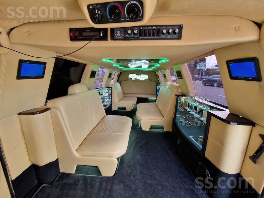 Balts Lincoln Navigator 1998 Rīga, ar dzinēja tilpumu 5.40 L un nobraukumu 129 tūkst. km par 13300 €, foto 7 vietnē AUTOMOTO.COM.LV