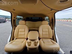 Balts Lincoln Navigator 1998 Rīga, ar dzinēja tilpumu 5.40 L un nobraukumu 129 tūkst. km par 13300 €, foto 9 vietnē AUTOMOTO.COM.LV