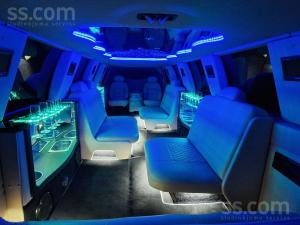 Balts Lincoln Navigator 1998 Rīga, ar dzinēja tilpumu 5.40 L un nobraukumu 129 tūkst. km par 13300 €, foto 12 vietnē AUTOMOTO.COM.LV