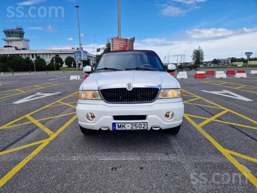Balts Lincoln Navigator 1998 Rīga, ar dzinēja tilpumu 5.40 L un nobraukumu 129 tūkst. km par 13300 €, foto 16 vietnē AUTOMOTO.COM.LV