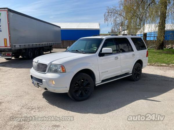 Balts Lincoln Navigator 2003 Pērnava, ar dzinēja tilpumu 5.40 L un nobraukumu 272 tūkst. km par 8500 €, foto 5 vietnē AUTOMOTO.COM.LV