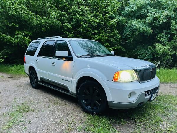 Balts Lincoln Navigator 2005 Klaipėda, ar dzinēja tilpumu 5.40 L un nobraukumu 270 tūkst. km par 4900 €, foto 3 vietnē AUTOMOTO.COM.LV