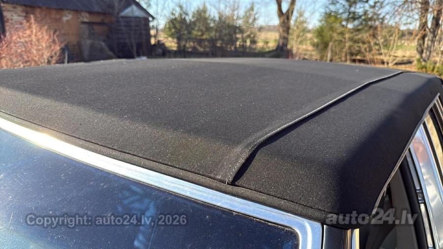 Black Lincoln town-car 1988 in Tartu, with an engine capacity of 5.00 L and mileage of 160 thousand km for 12000 €, photo 20 on AUTOMOTO.COM.LV