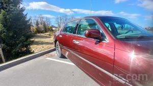 Red Lincoln town-car 2000 in Riga, with an engine capacity of 4.60 L and mileage of 300 thousand km for 3650 €, photo 4 on AUTOMOTO.COM.LV