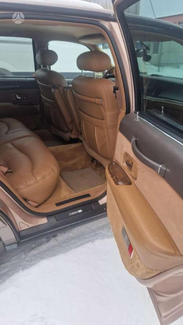 Lincoln town-car 1996 Kauņa, ar dzinēja tilpumu 4.60 L un nobraukumu 402 tūkst. km par 3500 €, foto 8 vietnē AUTOMOTO.COM.LV