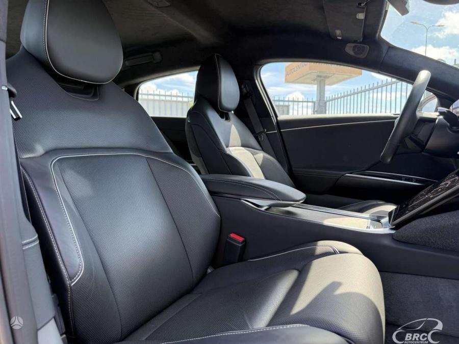 Серый Lucid Air 2025 в Клайпеда, объемом двигателя 0.00 л и пробегом 10 тыс. км за 70900 €, фото 10 на AUTOMOTO.COM.LV