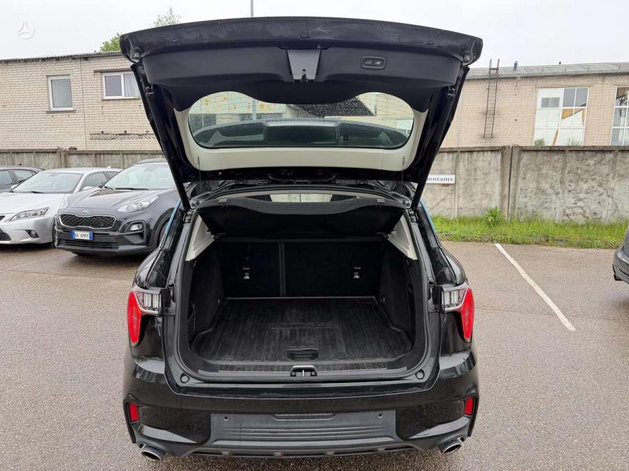 Melns Lynk & Co 01 2021 Viļņa, ar dzinēja tilpumu 1.50 L un nobraukumu 99 tūkst. km par 17800 €, foto 16 vietnē AUTOMOTO.COM.LV