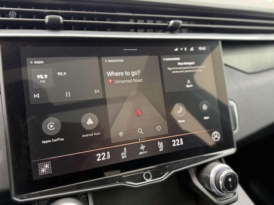 Melns Lynk & Co 01 2021 Viļņa, ar dzinēja tilpumu 1.50 L un nobraukumu 99 tūkst. km par 17800 €, foto 25 vietnē AUTOMOTO.COM.LV
