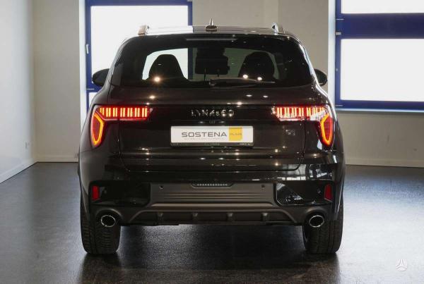 Melns Lynk & Co 01 2021 Viļņa, ar dzinēja tilpumu 1.48 L un nobraukumu 97 tūkst. km par 19500 €, foto 6 vietnē AUTOMOTO.COM.LV