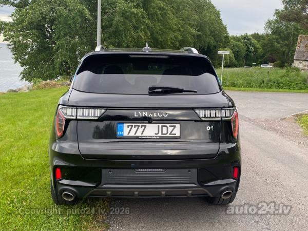 Melns Lynk & Co 01 2022 Tallina, ar dzinēja tilpumu 1.50 L un nobraukumu 53 tūkst. km par 25900 €, foto 5 vietnē AUTOMOTO.COM.LV