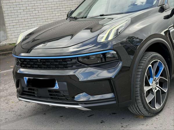 Черный Lynk & Co 01 2022 в Таураге, объемом двигателя 1.48 л и пробегом 70 тыс. км за 18500 €, фото 3 на AUTOMOTO.COM.LV