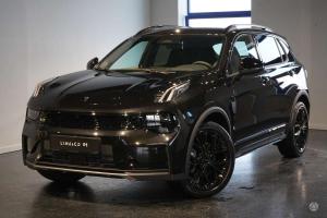 Black Lynk & Co 01 2026 in Vilnius, with an engine capacity of 1.50 L and mileage of 10 thousand km for 33200 €, photo  on AUTOMOTO.COM.LV