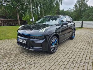 Black Lynk & Co 01 2022 in Tallinn, with an engine capacity of 1.50 L and mileage of 77 thousand km for 24990 €, photo  on AUTOMOTO.COM.LV