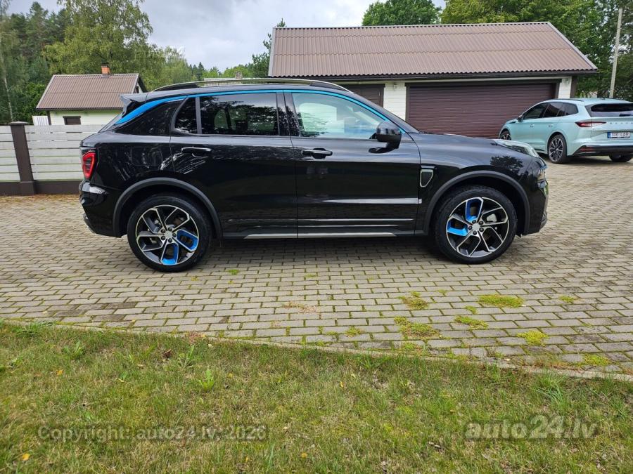 Black Lynk & Co 01 2022 in Tallinn, with an engine capacity of 1.50 L and mileage of 77 thousand km for 24990 €, photo 5 on AUTOMOTO.COM.LV