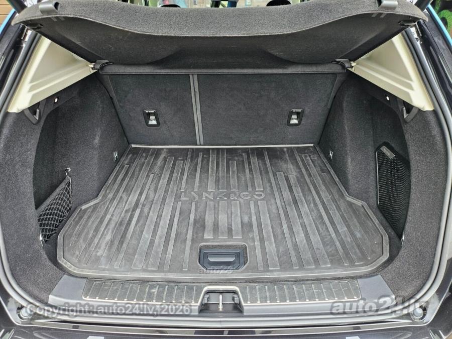 Black Lynk & Co 01 2022 in Tallinn, with an engine capacity of 1.50 L and mileage of 77 thousand km for 24990 €, photo 15 on AUTOMOTO.COM.LV