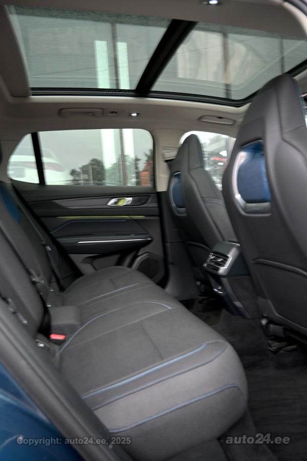 Zils Lynk & Co 01 2022 Tallina, ar dzinēja tilpumu 1.50 L un nobraukumu 34 tūkst. km par 27990 €, foto 11 vietnē AUTOMOTO.COM.LV
