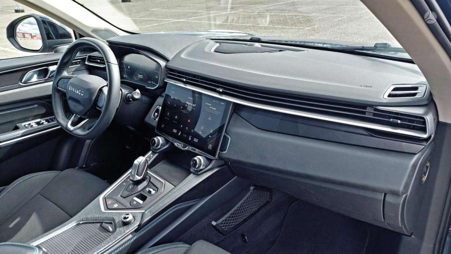 Zils Lynk & Co 01 2022 Viļņa, ar dzinēja tilpumu 1.48 L un nobraukumu 132 tūkst. km par 17990 €, foto 21 vietnē AUTOMOTO.COM.LV