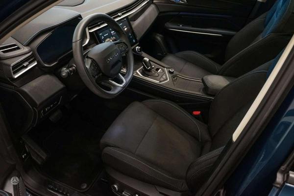 Blue Lynk & Co 01 2023 in Vilnius, with an engine capacity of 1.48 L and mileage of 35 thousand km for 25900 €, photo 8 on AUTOMOTO.COM.LV