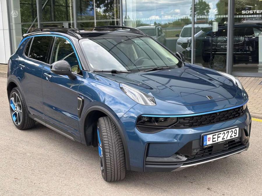 Blue Lynk & Co 01 2025 in Vilnius, with an engine capacity of 1.48 L and mileage of 58 thousand km for 24900 €, photo 3 on AUTOMOTO.COM.LV