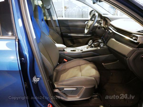 Zils Lynk & Co 01 2022 Tallina, ar dzinēja tilpumu 1.50 L un nobraukumu 40 tūkst. km par 23990 €, foto 11 vietnē AUTOMOTO.COM.LV