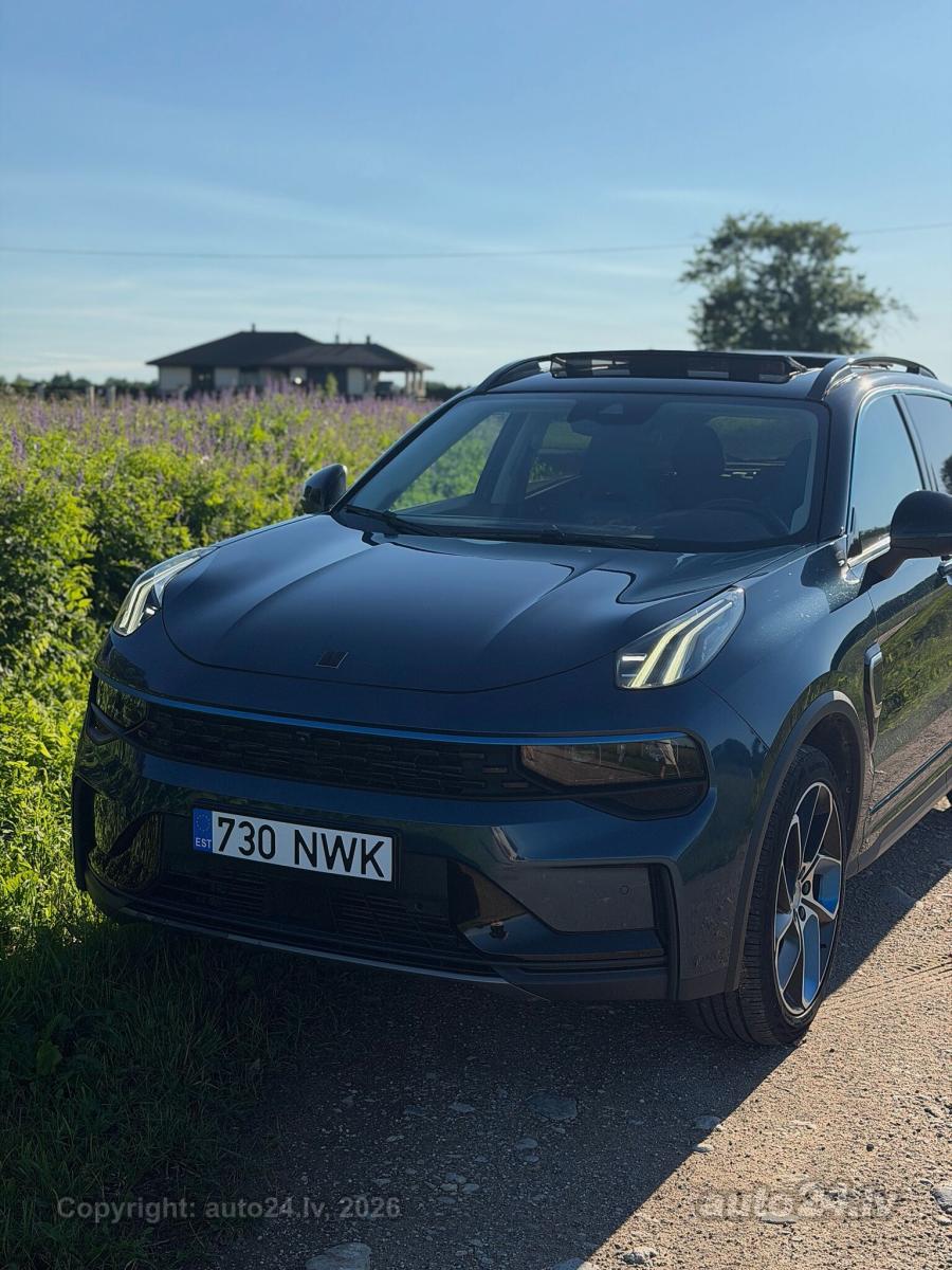 Zils Lynk & Co 01 2022 Tallina, ar dzinēja tilpumu 1.50 L un nobraukumu 89 tūkst. km par 24500 €, foto 3 vietnē AUTOMOTO.COM.LV