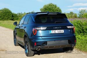 Zils Lynk & Co 01 2022 Tallina, ar dzinēja tilpumu 1.50 L un nobraukumu 89 tūkst. km par 24500 €, foto 4 vietnē AUTOMOTO.COM.LV