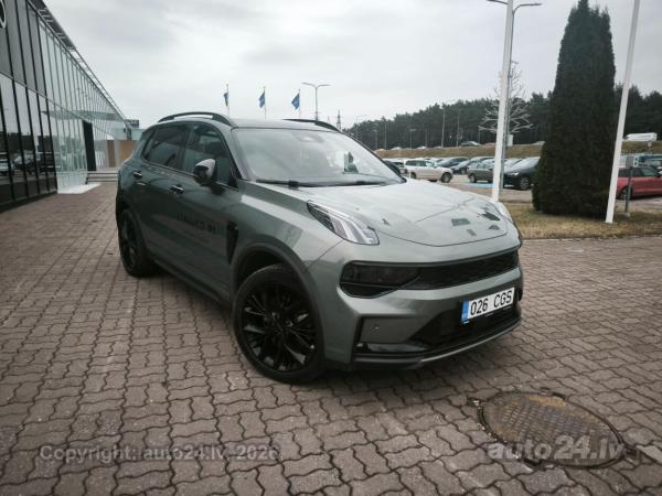 Lynk & Co 01 2025 Tallina, ar dzinēja tilpumu 1.50 L un nobraukumu 13 tūkst. km par 35900 €, foto 3 vietnē AUTOMOTO.COM.LV